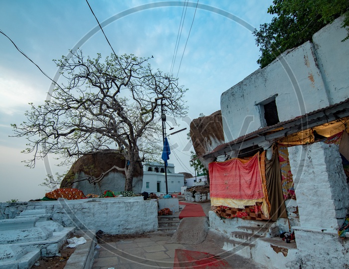 Image of Pahadi Shareef / Dargah of Hazrath Syedna Baba Sharfuddin ...