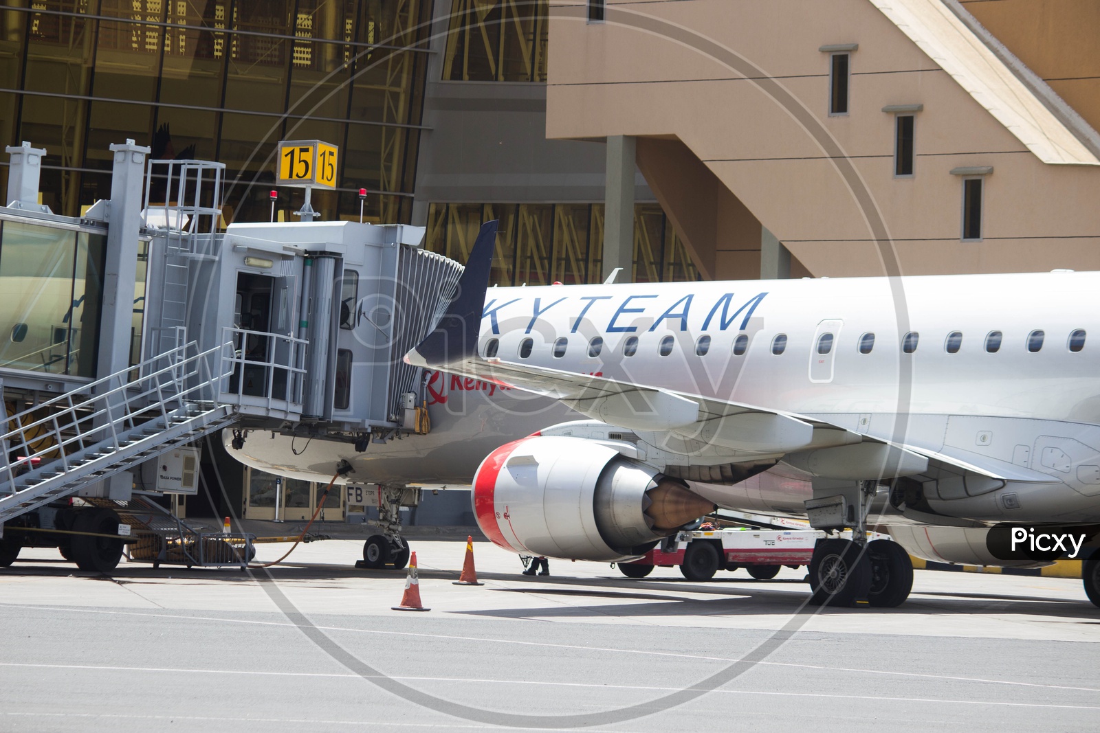 Image of Kenya airways Embraer E190 at gate-RH188214-Picxy