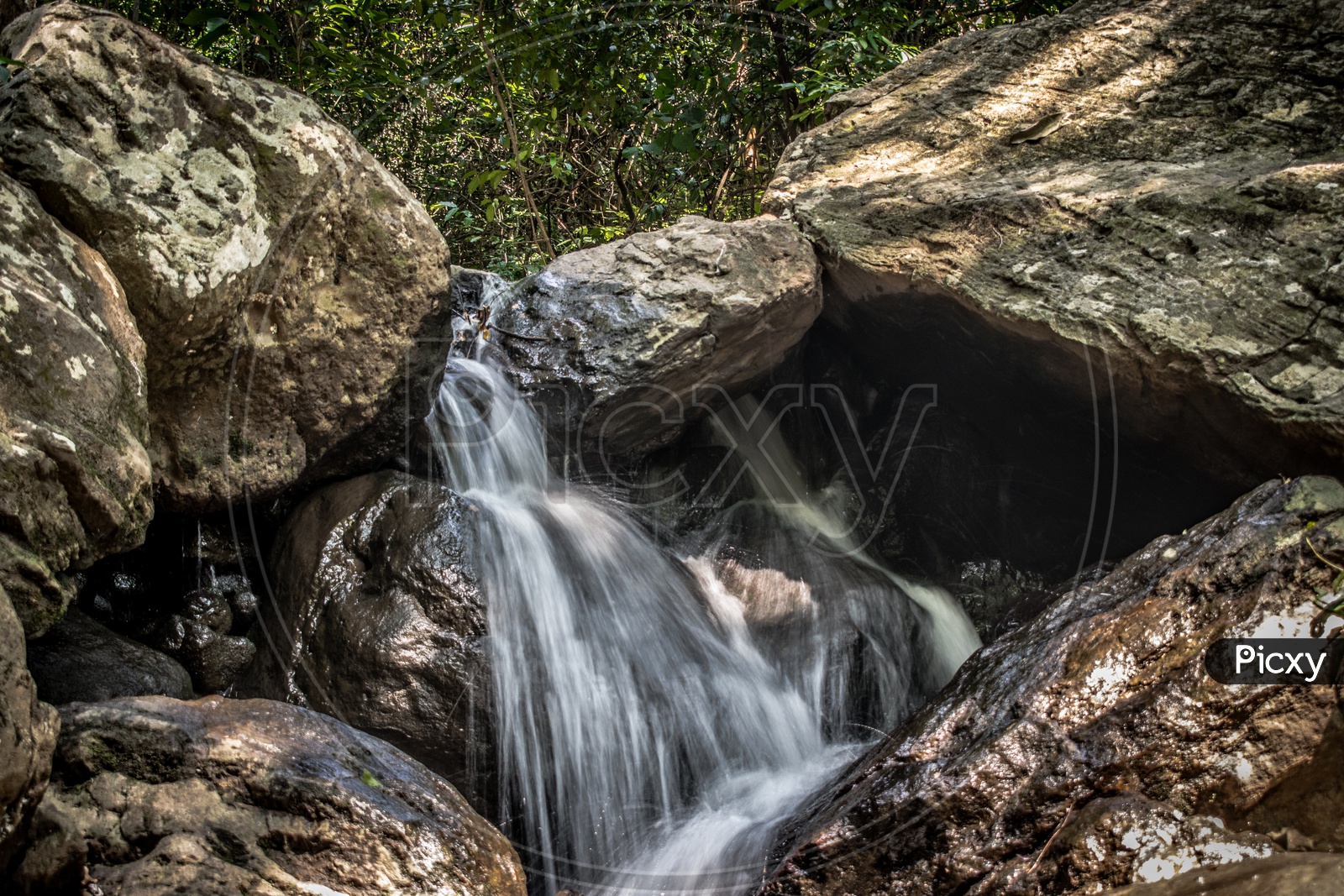 Image of Amruthadhara Waterfalls-DD715992-Picxy