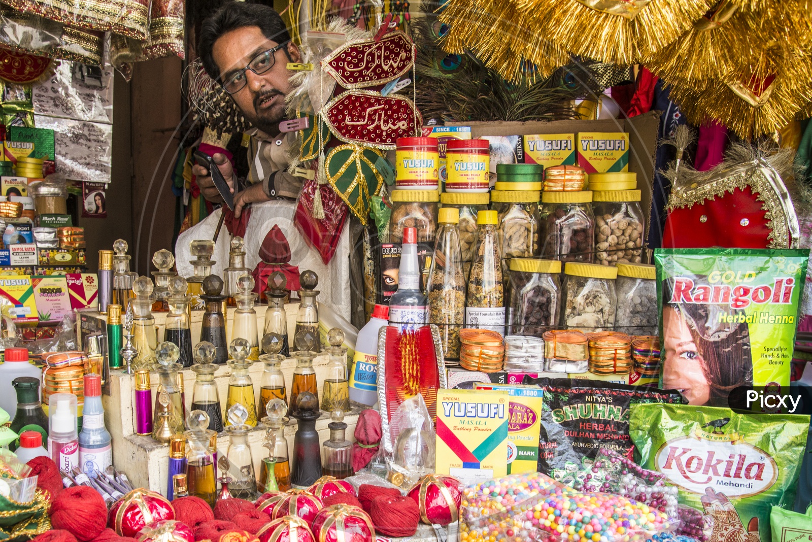 Image of Fancy Shops in Hyderabad-UG654016-Picxy