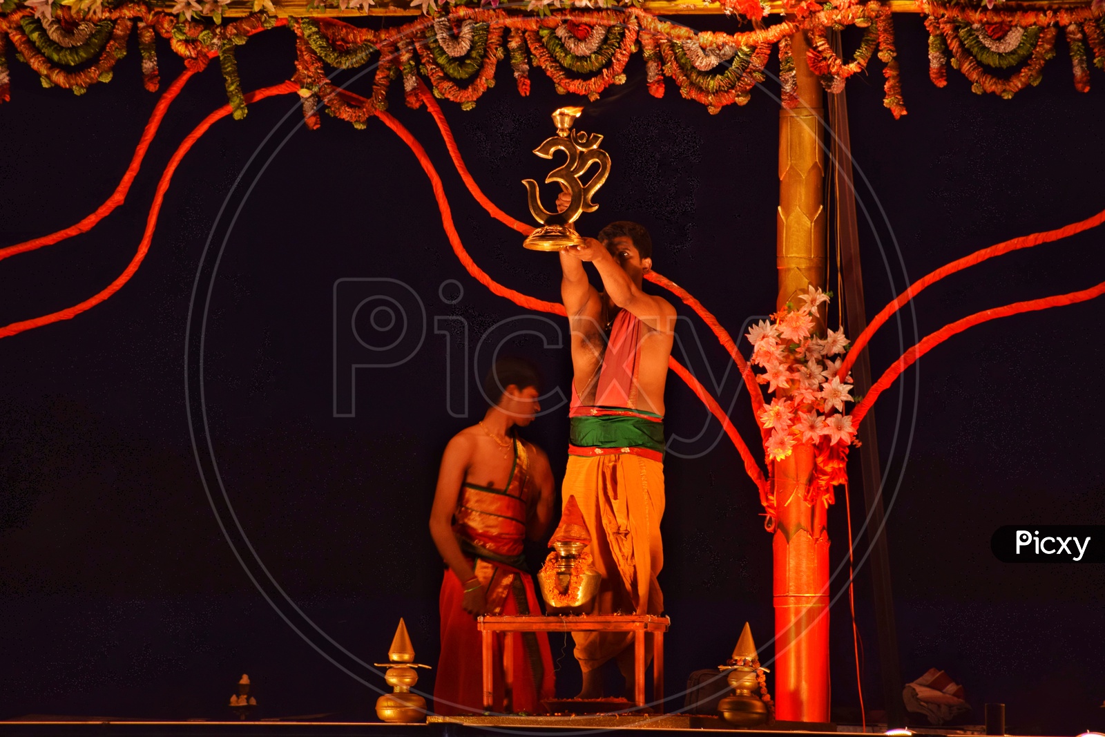 Image of om krishna harathi-OP228624-Picxy