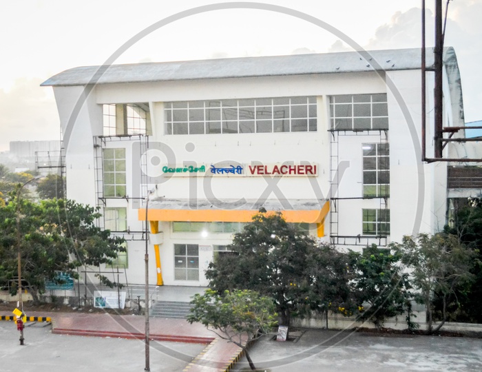 Image of Velachery MRTS Railway Station-FE187054-Picxy