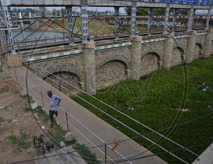 Image of Bandaru locks-QC446962-Picxy