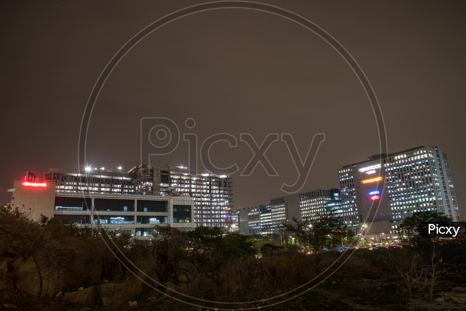 Image of Waverock Building in Hyderabad Financial District-WI513592-Picxy