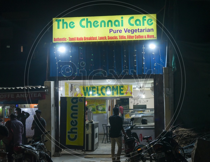 Image of Chamiers Cafe, Chennai-YK645621-Picxy