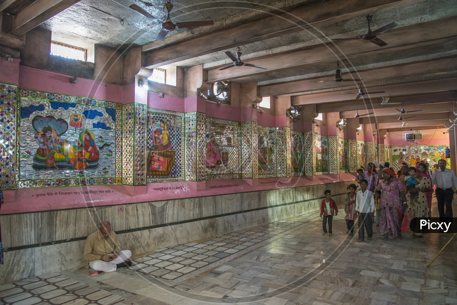 Image of Baba Ramdev Temple, Ramdevra-VJ572754-Picxy