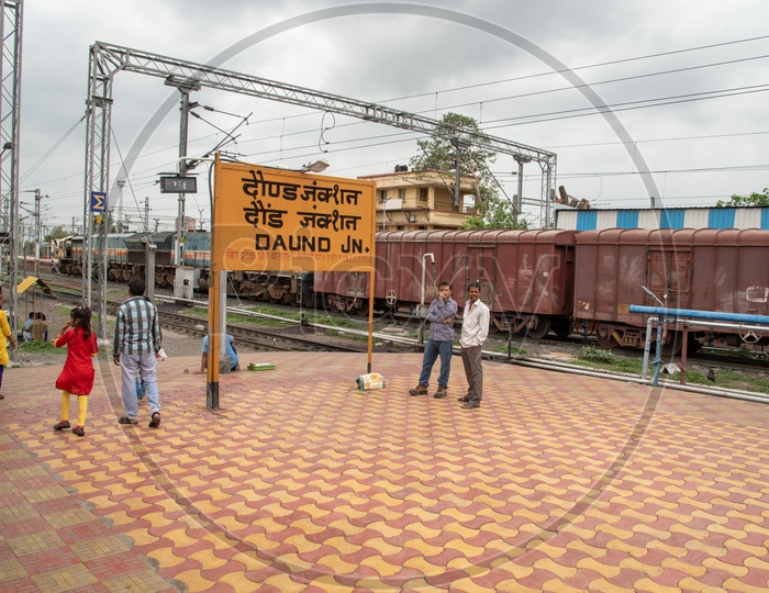 Image of Daund Railway Staion-XY197696-Picxy