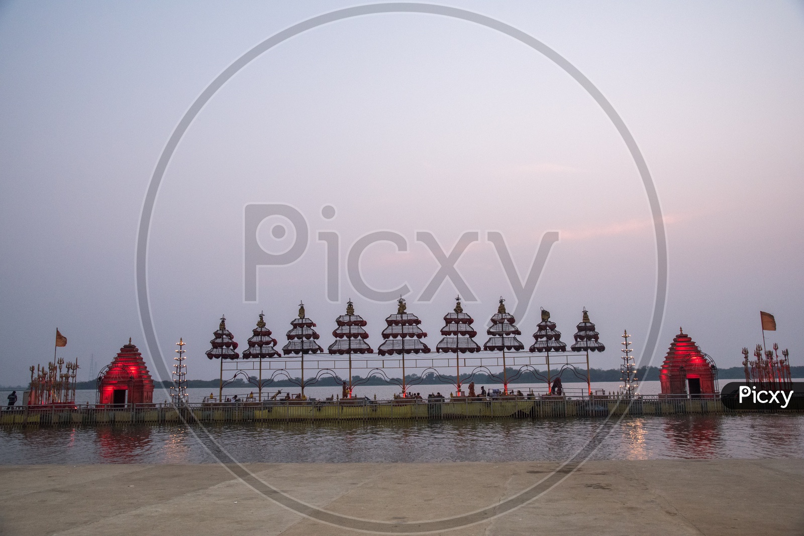 Image of Krishna Haarathi During Sunset.-HM874304-Picxy