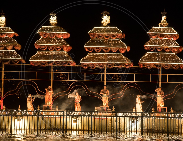 Image of Ending Krishna Haarathi with Flowers-TG381606-Picxy