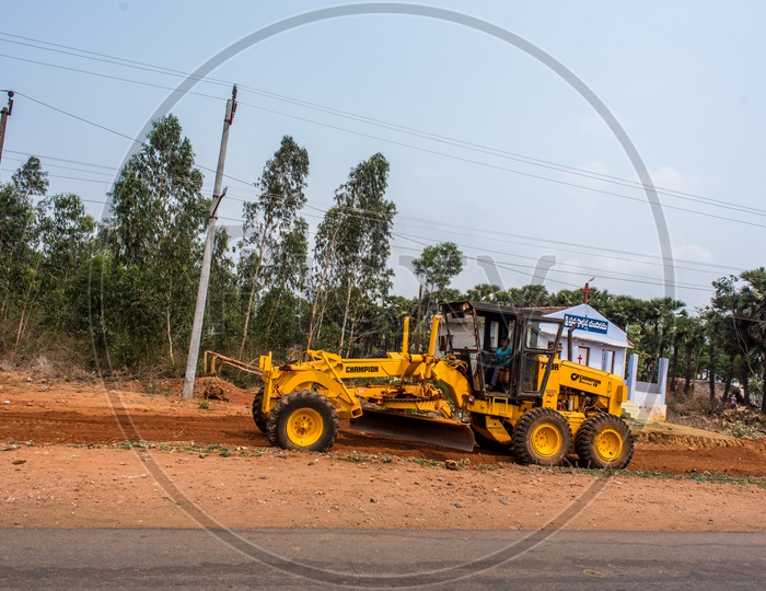 Image of Making of 6 way highways-IQ642440-Picxy