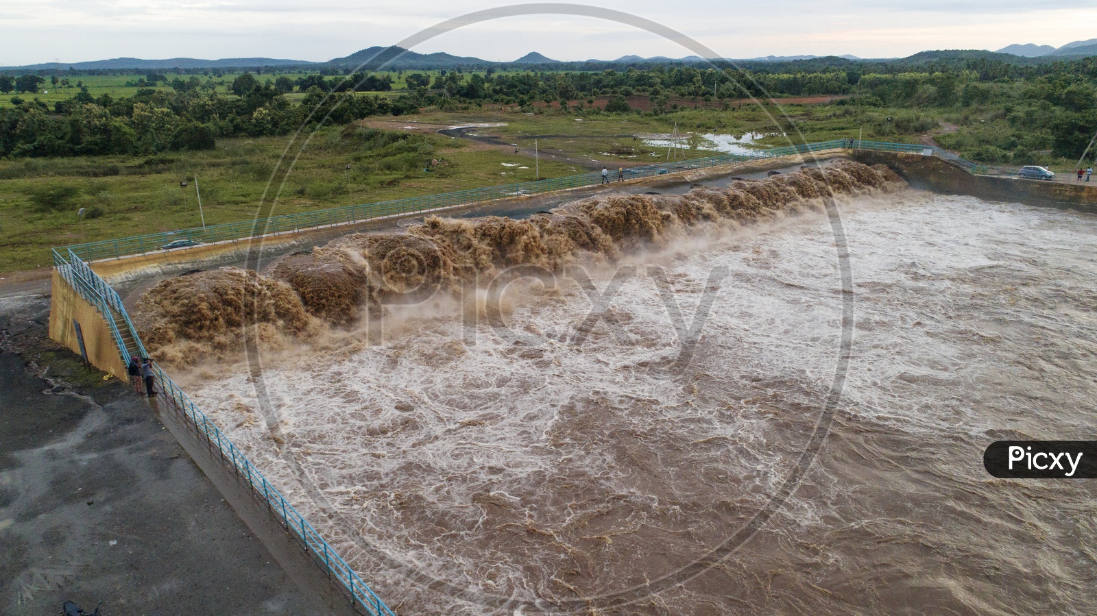 Image of Pattiseema Lift irrigation Project Pumping-MB839219-Picxy