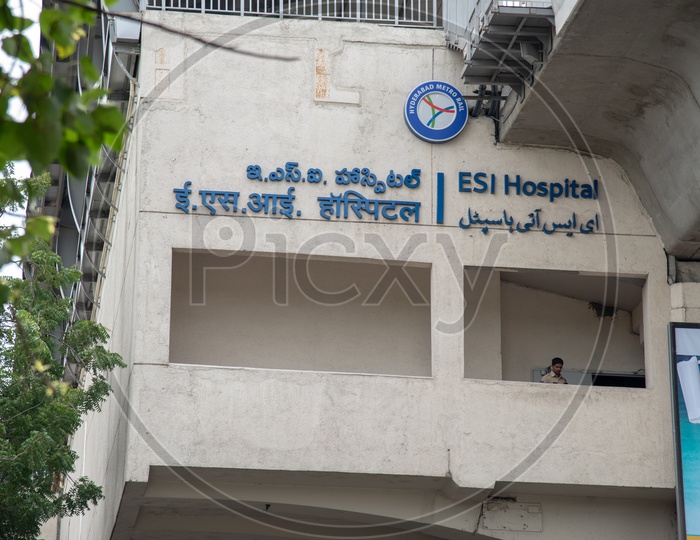 Image of ESI Hospital Metro Station-FC618478-Picxy