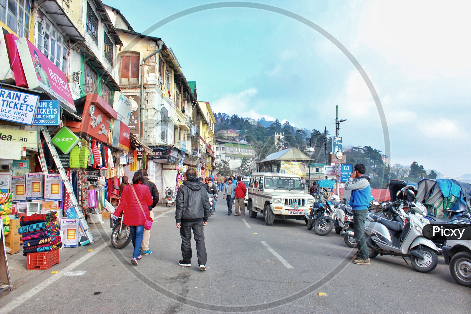 Image of Streets of Mussoorie-QY798194-Picxy
