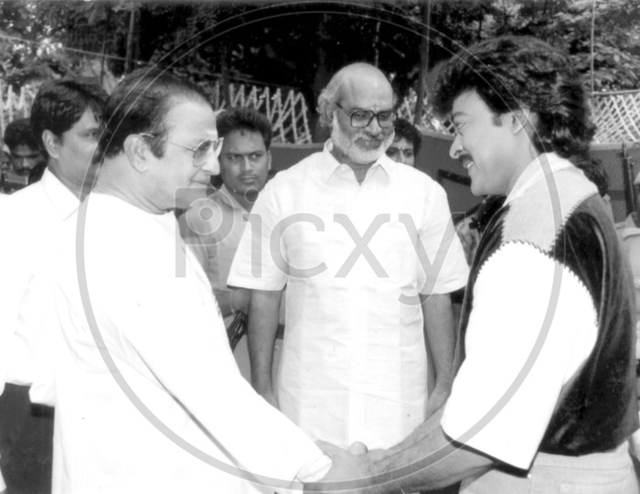Image of Chiranjeevi with K Raghavendra Rao-GO895603-Picxy