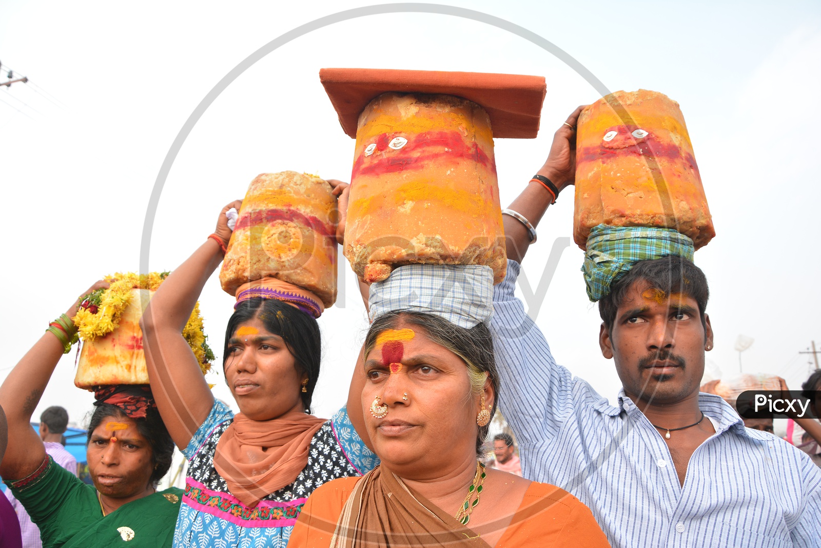 Image of Devotees at Sammakka Saralamma Jatara or Medaram Jatara ...
