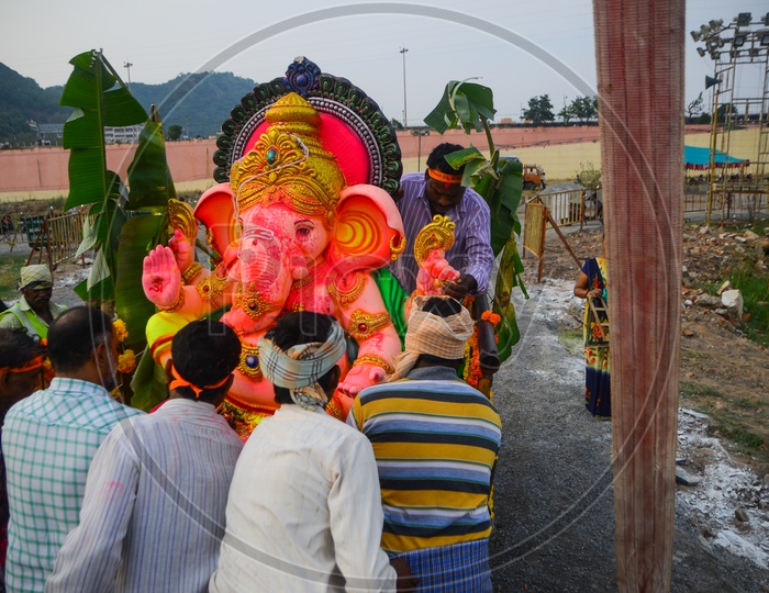 Image of Ganesh idol, Ganesh chaturthi, Ganesh immersion-UA579557-Picxy