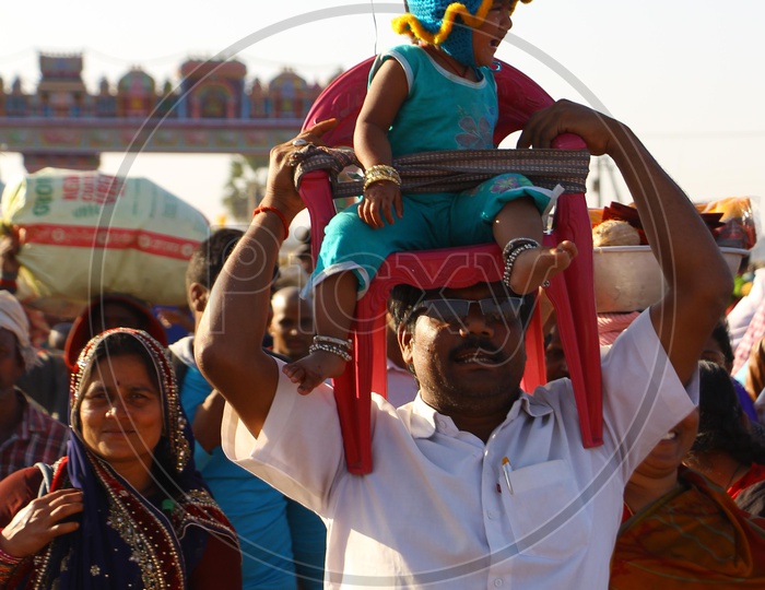 Image of Devotees at Sammakka Saralamma Jatara or Medaram Jatara ...