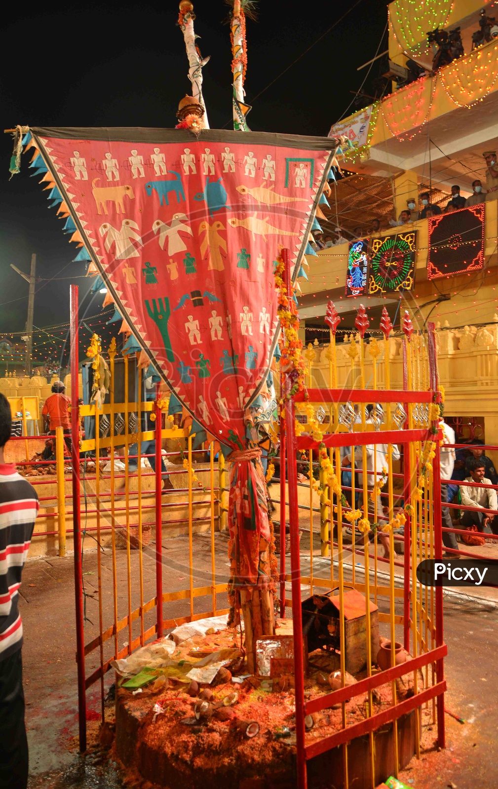 Image of Sammakka Saralamma Jatara or Medaram Jatara-WX701268-Picxy