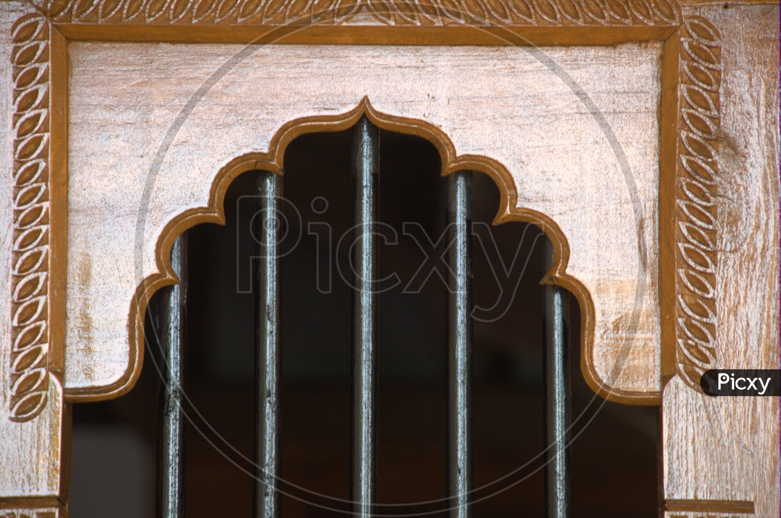 Image of Old traditional House Windows-JY134302-Picxy