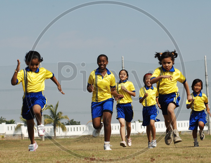 Image of Girl Children Participating In a Running Race-MP460257-Picxy