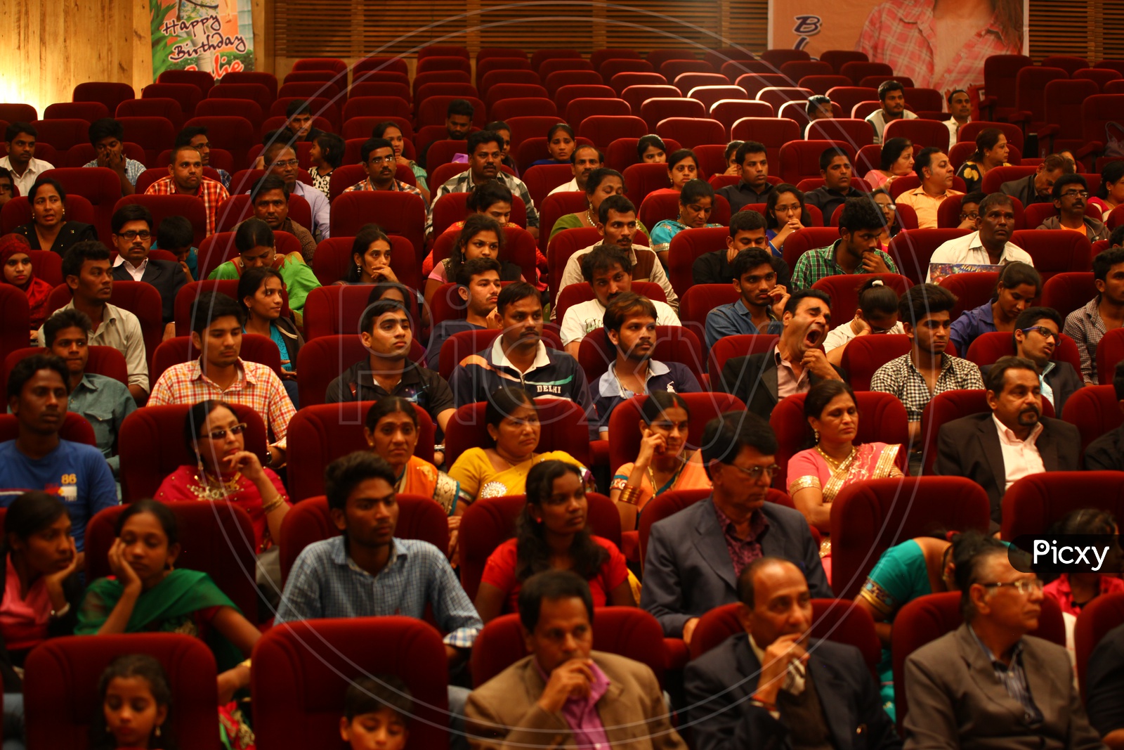 Image of Crowd Sitting In a Auditorium-RA881548-Picxy