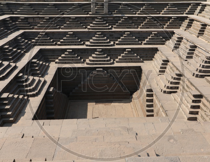 Image of Stepped Water Tank / Pushkarini Represents The Dravidian ...