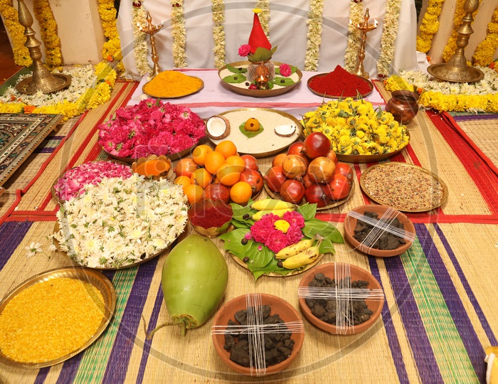Image of Indian Hindu Traditional Pooja Scenes-PD456470-Picxy