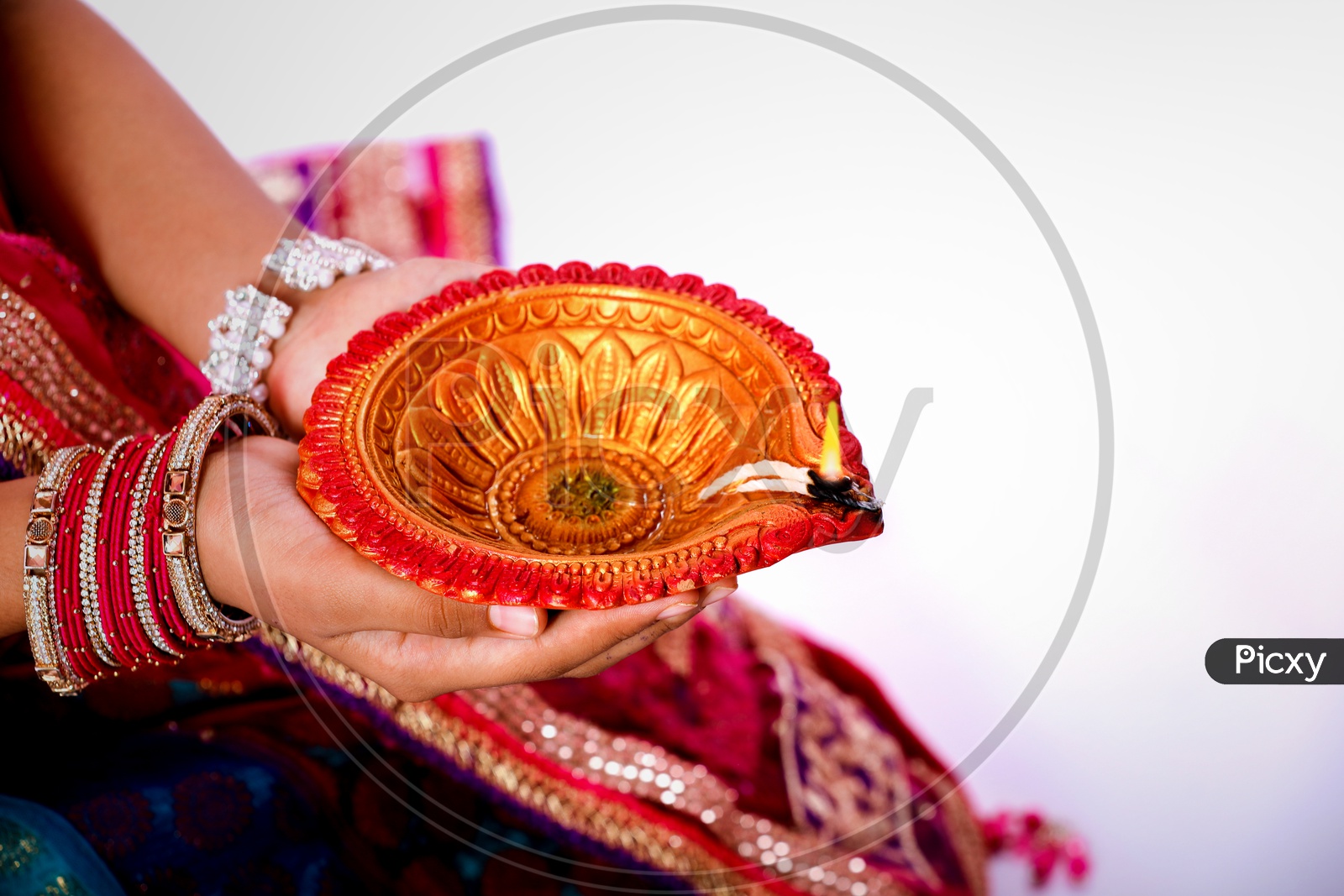 Image of Diya/Deepa for Diwali/Deepavali Indian Festival-IL582441-Picxy
