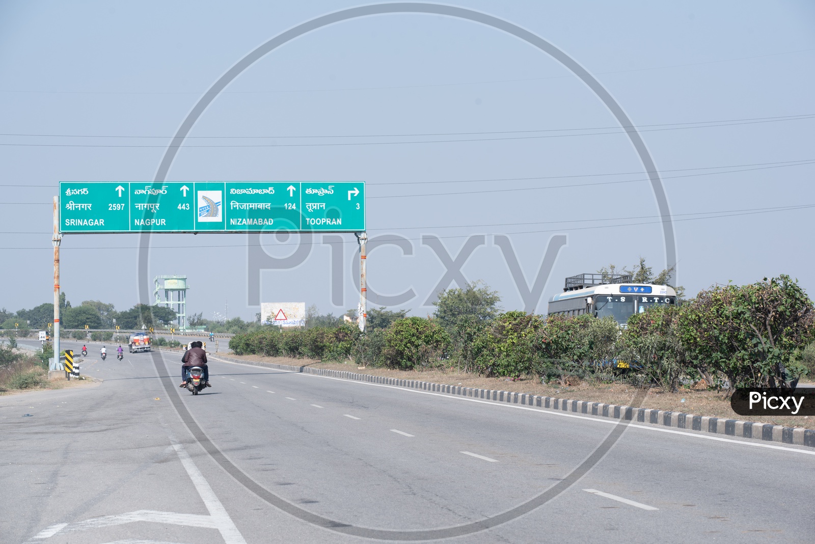 Image of National Highways and Boards In Telangana-CK803115-Picxy