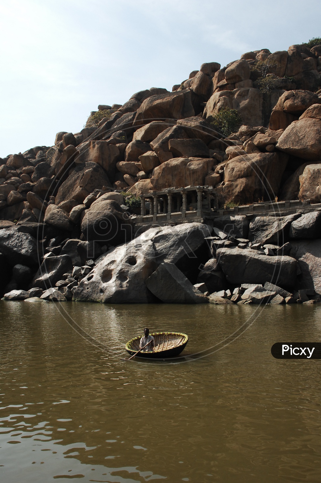 Image of Indian People Sailing on Coracle-RQ505630-Picxy