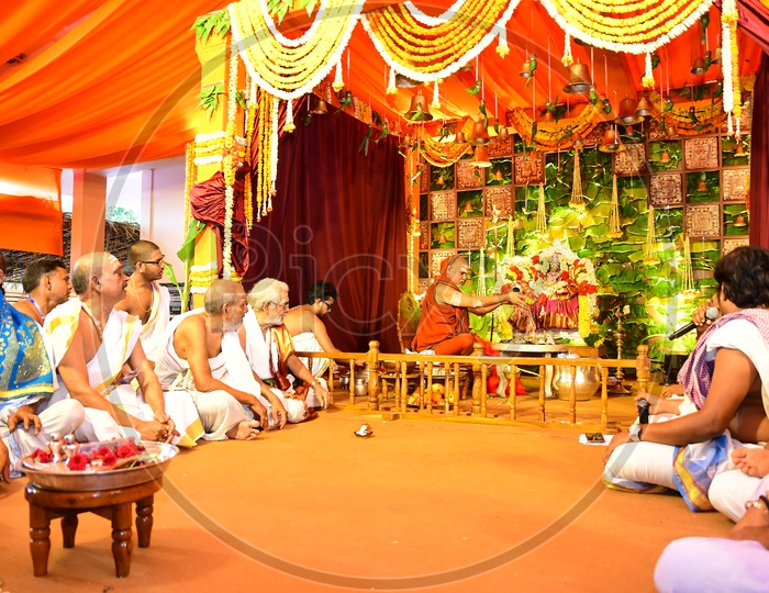 Image of Indian Hindu Priest Performing Aagama Pooja To Goddess Durga ...