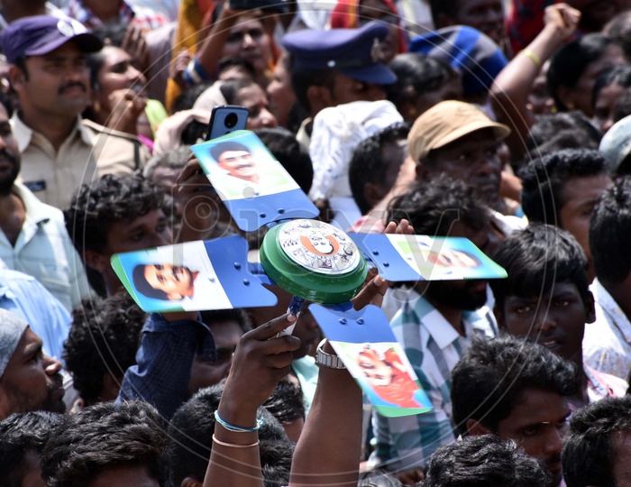 Image of Crowd showing YSR Congress Party Symbol-GX231408-Picxy