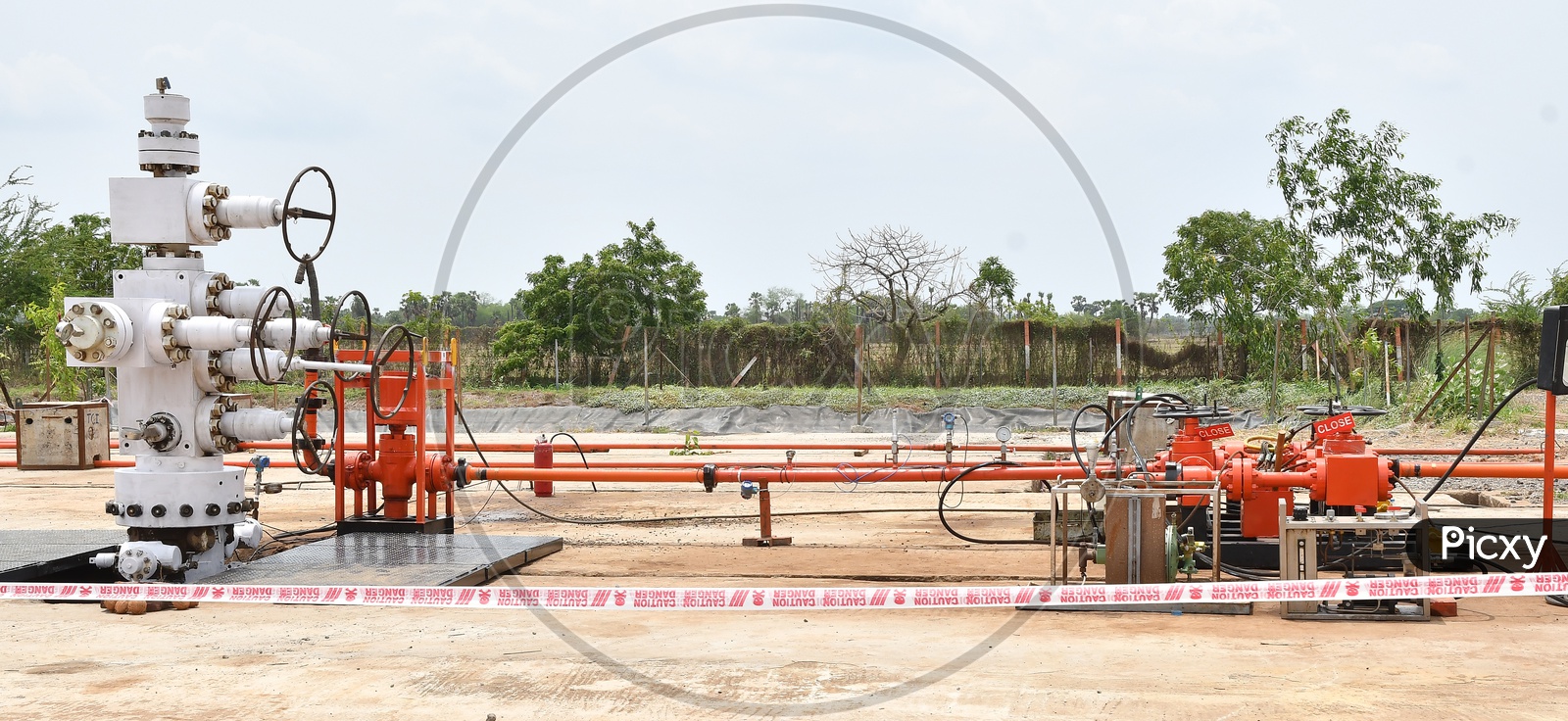 Image of Oil Release unit at ONGC Nagayalanka-IA502587-Picxy