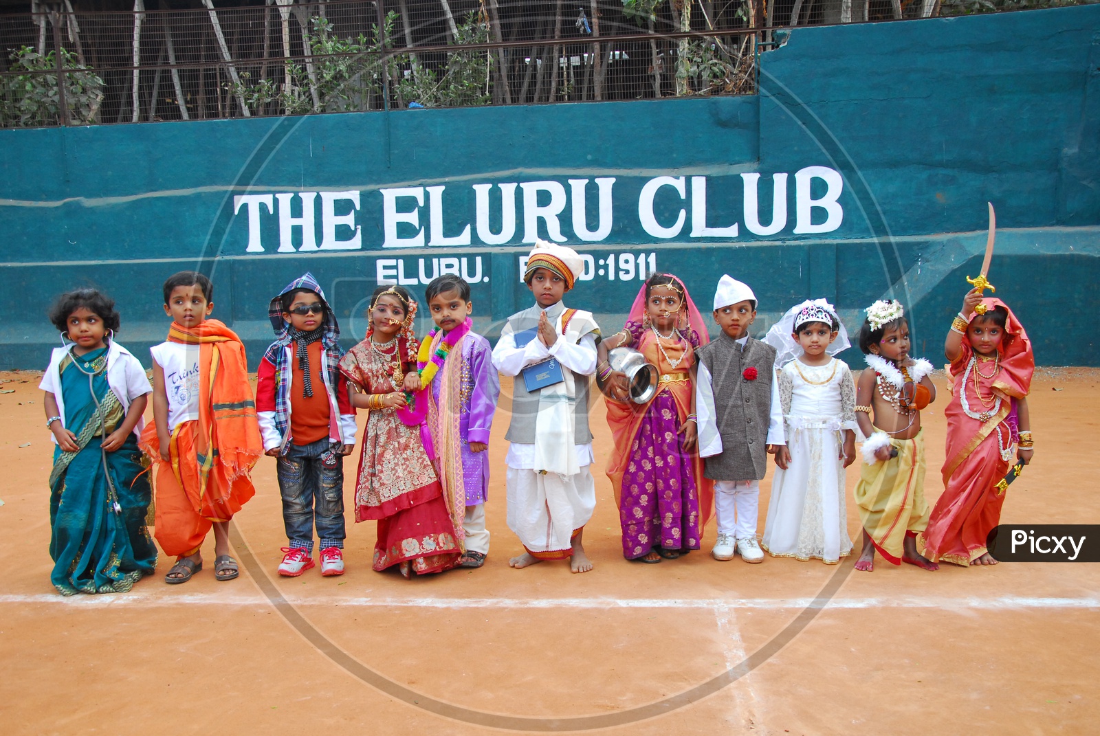 Image of School Kids dressed up as different Freedom Fighters of India ...