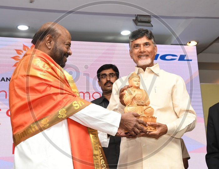 Image of HCL Founder and Chairman Shiv Nadar with Former AP Chief ...