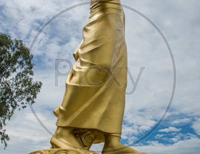 Image of Golden Buddha Statue At Naglok Buddha Vihar In Nagpur-DA809921 ...