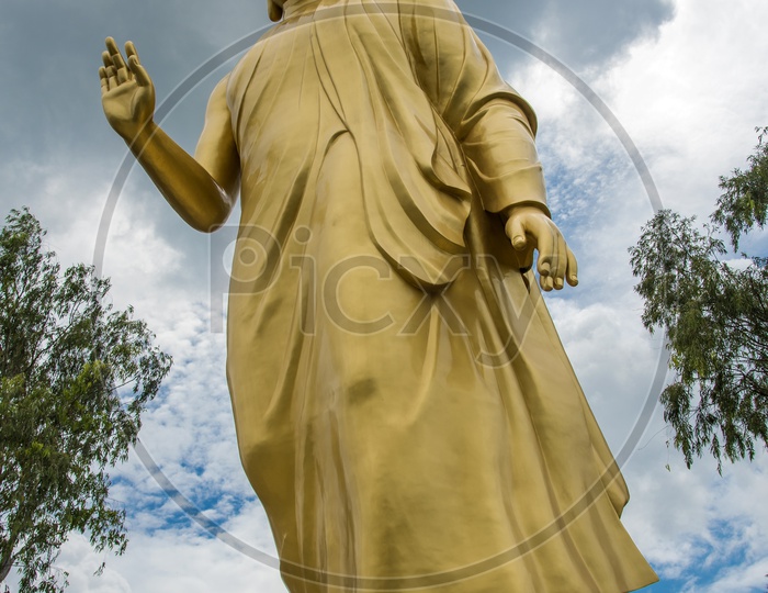 Image of Golden Buddha Statue At Naglok Buddha Vihar In Nagpur-DG158182 ...