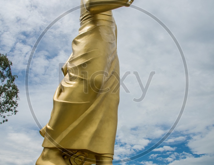 Image of Golden Buddha Statue At Naglok Buddha Vihar In Nagpur-VY909164 ...