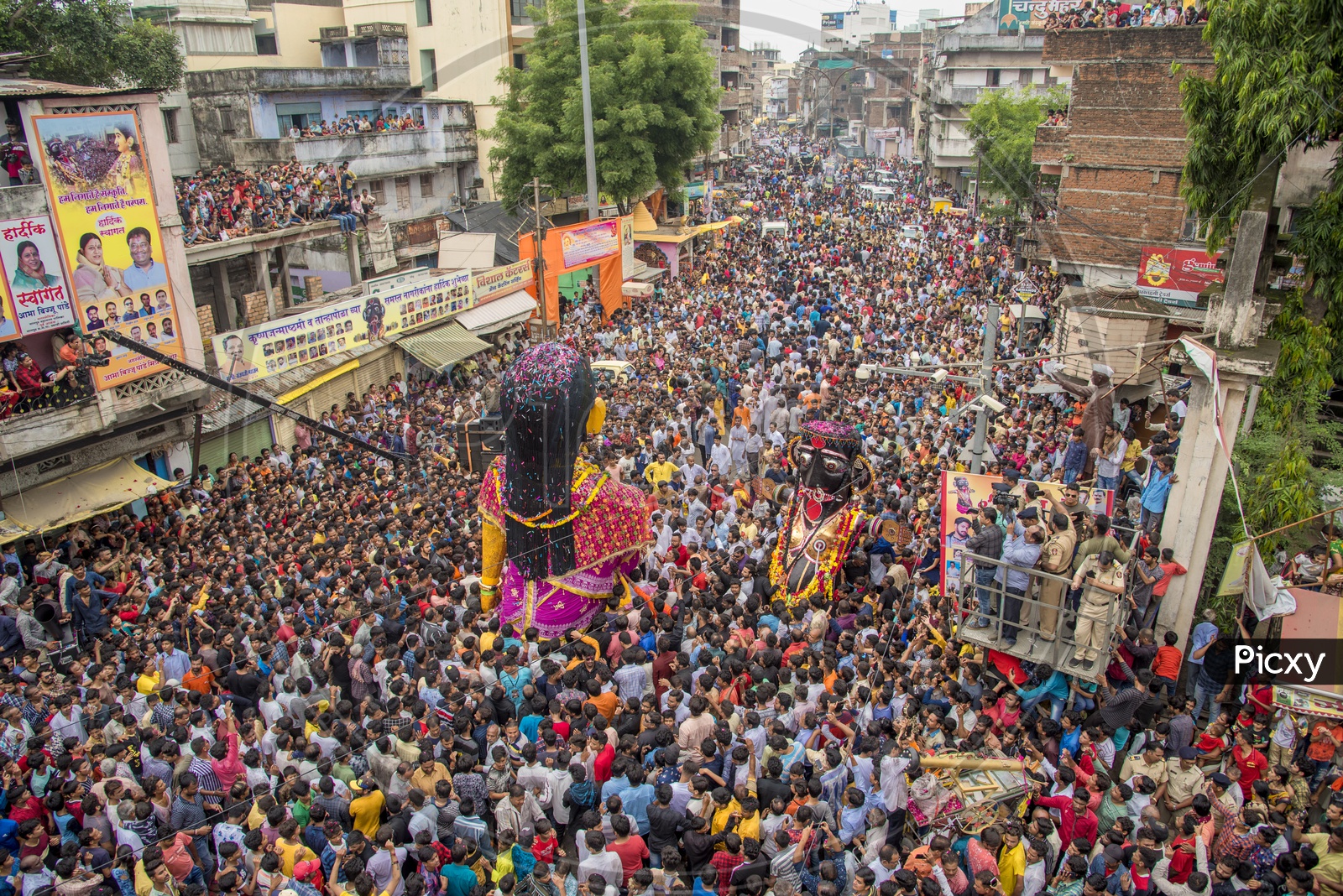 Image of Pili Marbat and Kala Marbat Idols Procession In Nagpur After ...