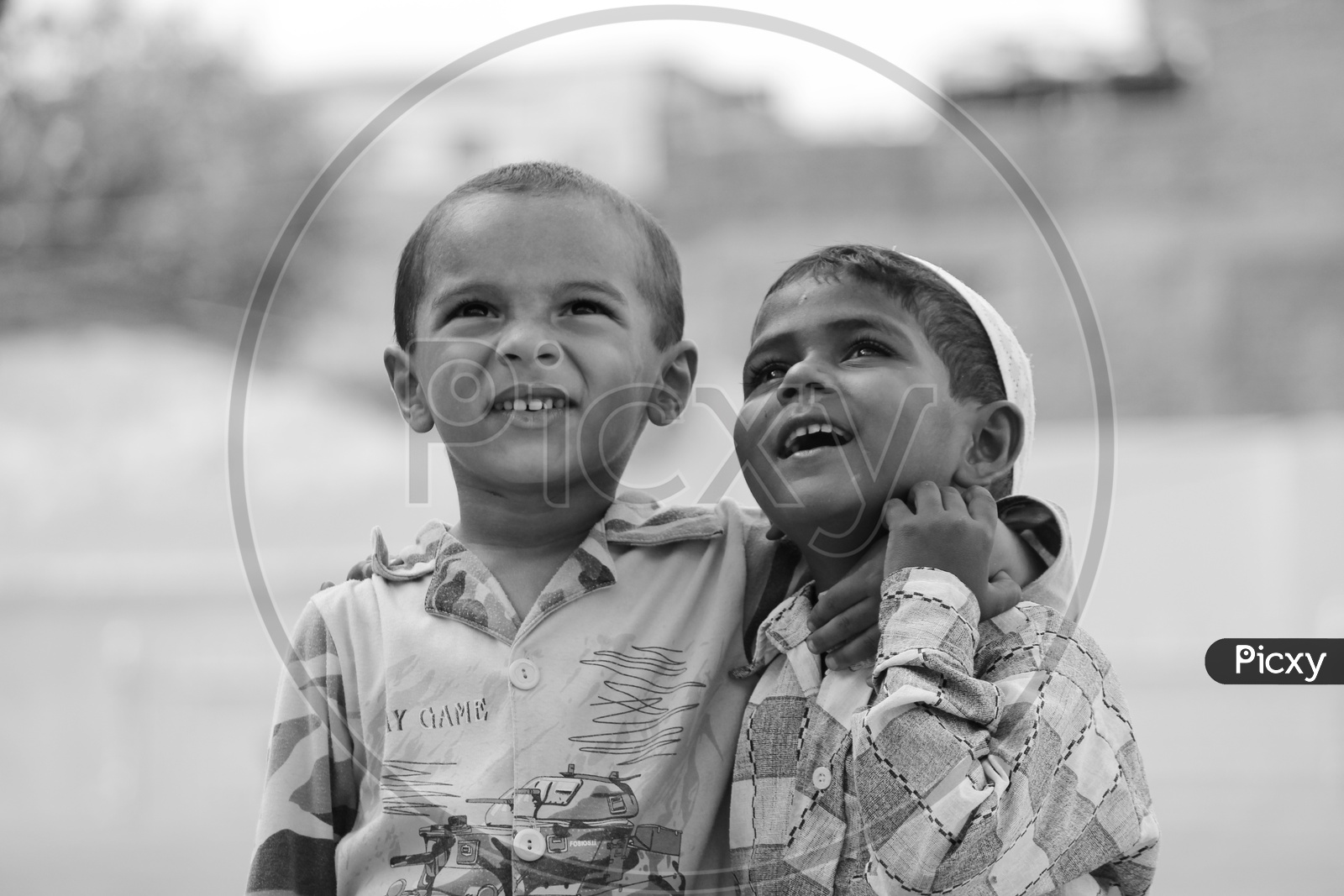 Image of Portrait Of Muslim Boy In Mecca Masjid Compound-QD962361-Picxy