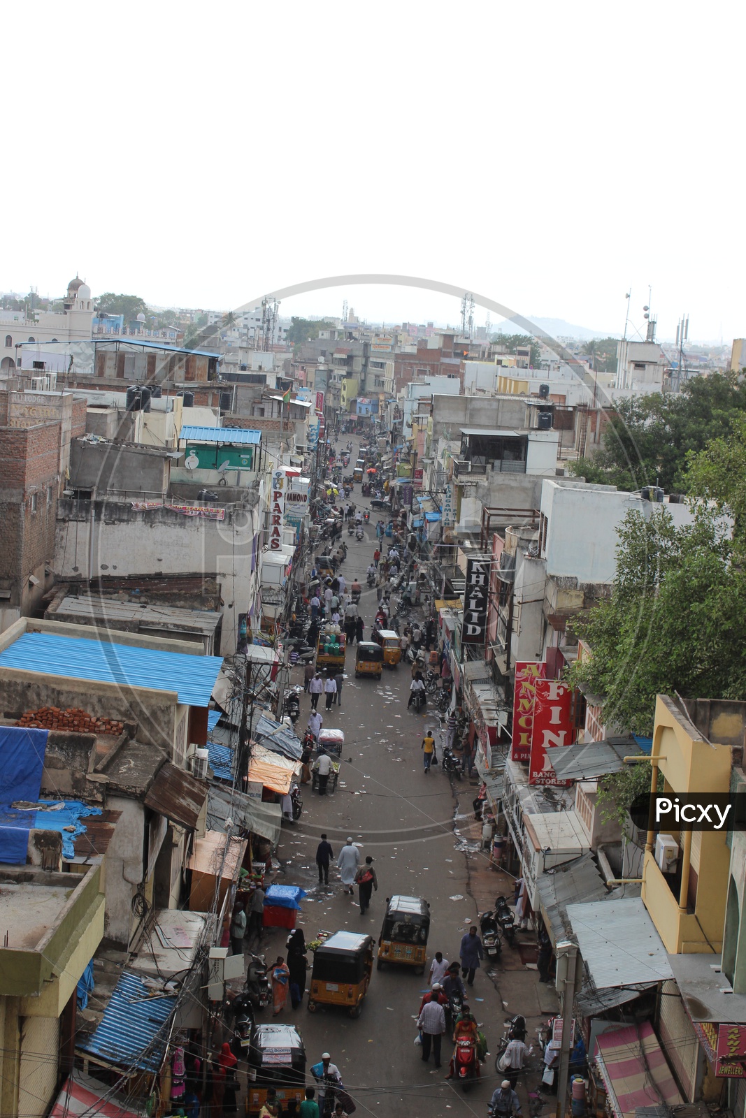 Image of Aerial View Of Charminar Streets With Visitors And Commuting ...