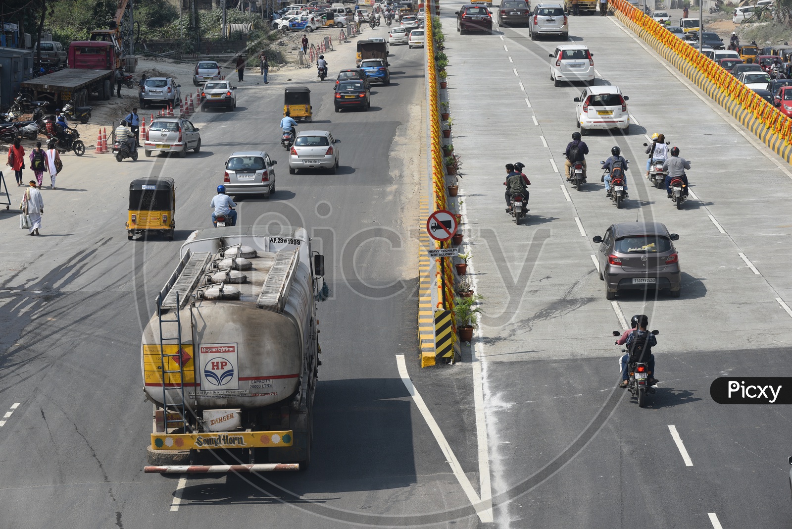 Image of Heavy Vehicles Not Allowed Signboard on a Newly Constructed ...