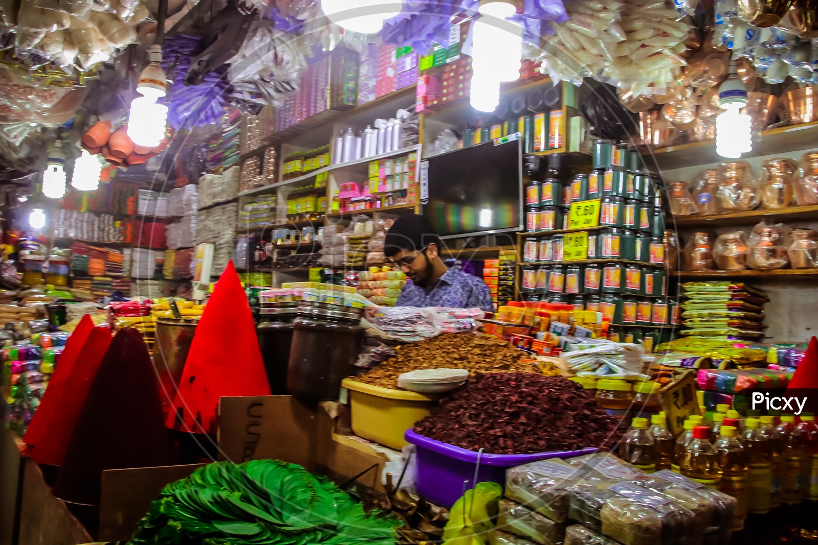 Image of Shop/Religious goods store-JP168684-Picxy