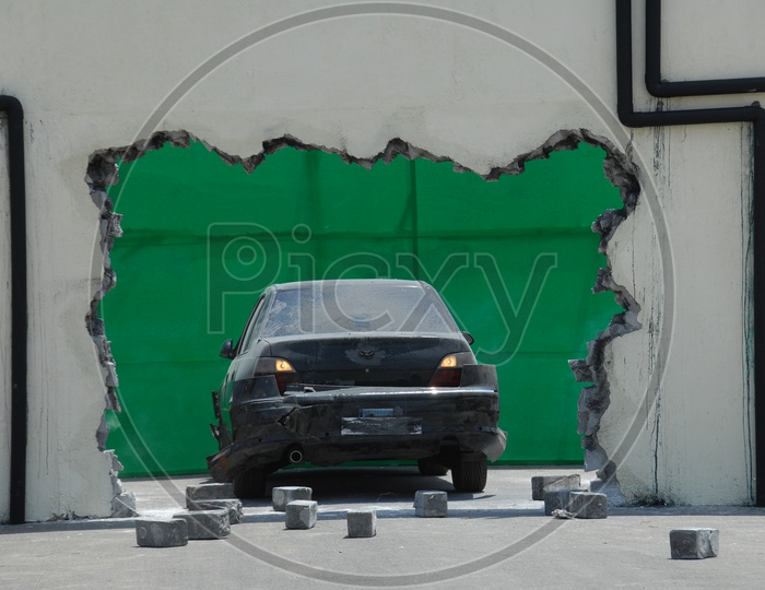 Image of Wall Breaking With a Car or Car Rammed into a Wall-GS268410-Picxy