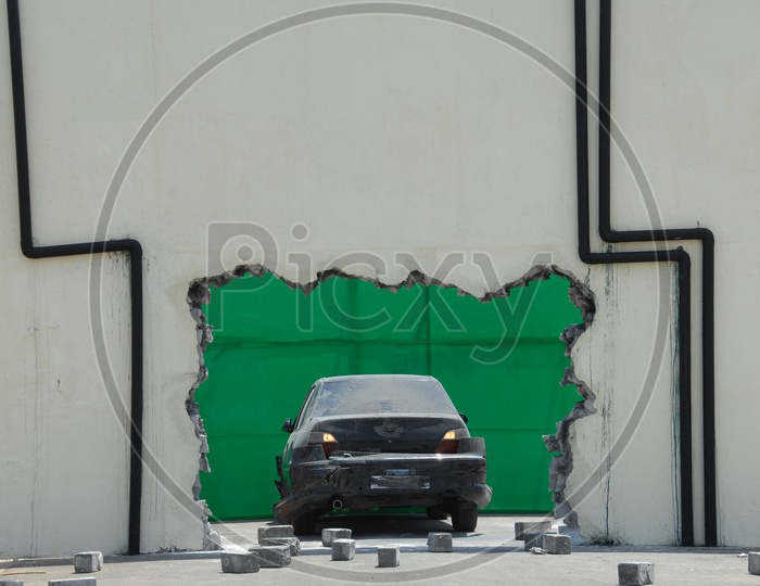 Image of Wall Breaking With a Car or Car Rammed into a Wall-FR597782-Picxy