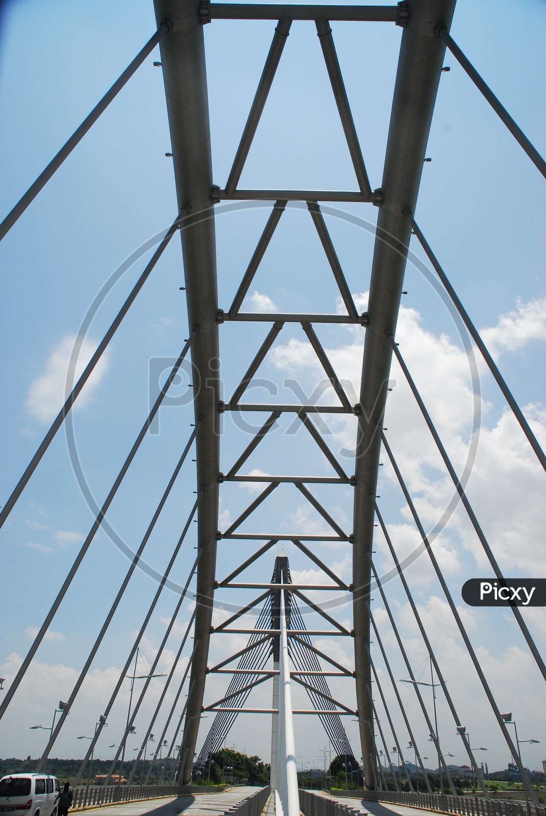 Image of Close up of chords bridge-KW897936-Picxy