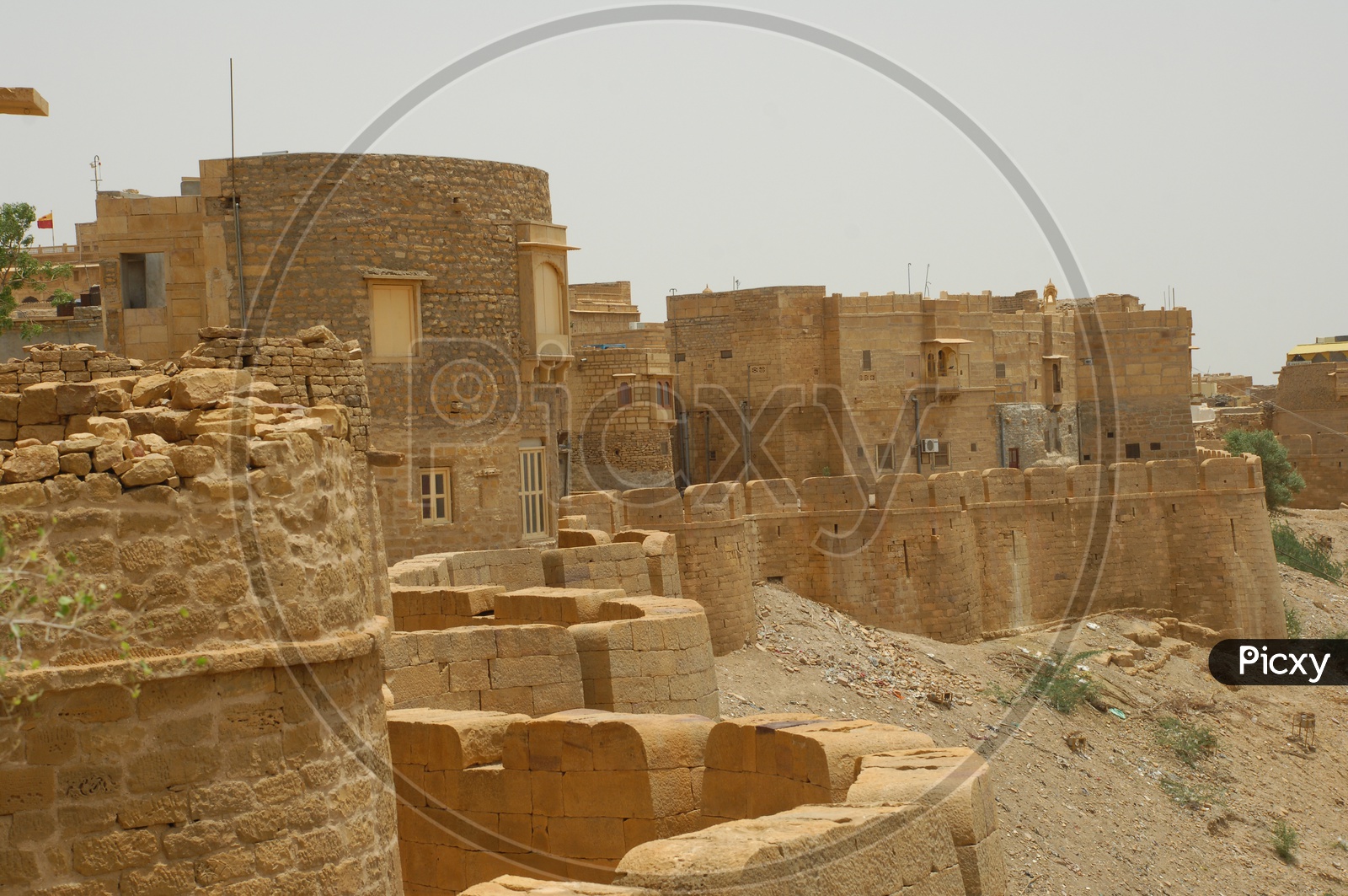 Image of Compound Wall around the fort-OF064336-Picxy