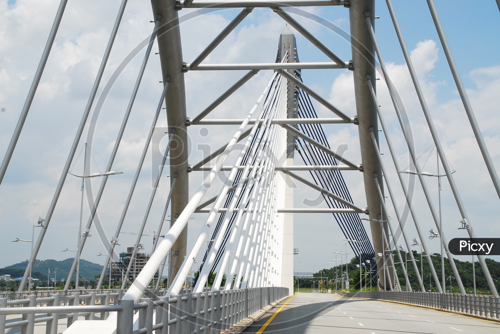 Image of Close up of chords bridge-VZ224033-Picxy