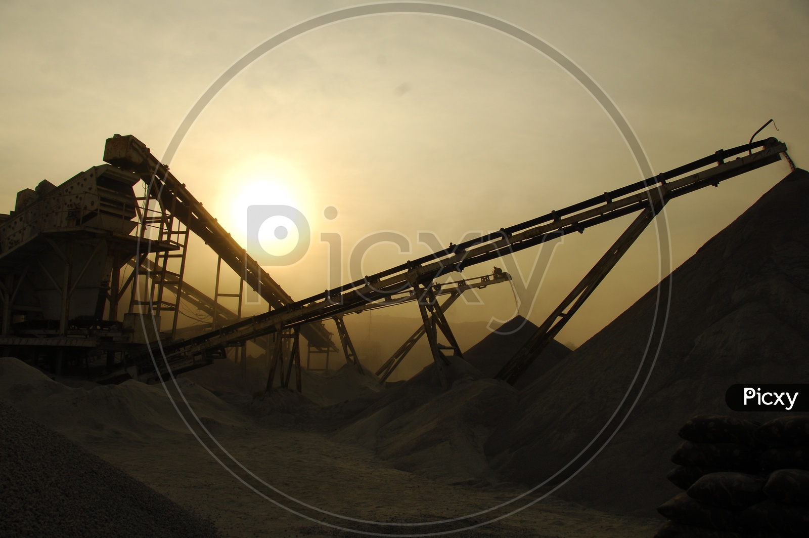 Image of Basalt Powder Grinder Machinery on an evening-MX619601-Picxy