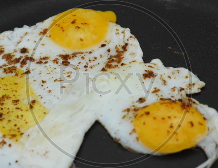 Image of Half Boil Omelette on a Pan-LP054566-Picxy